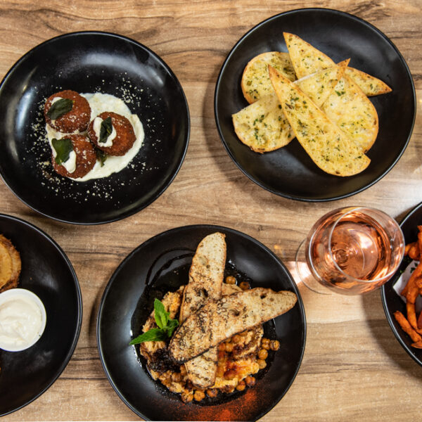 Adelaide Hills Pub | Victoria Hotel Strathalbyn, Adelaide Hills